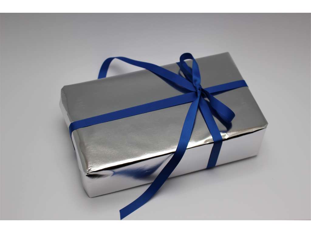 silver metallic gift wrap 57cm